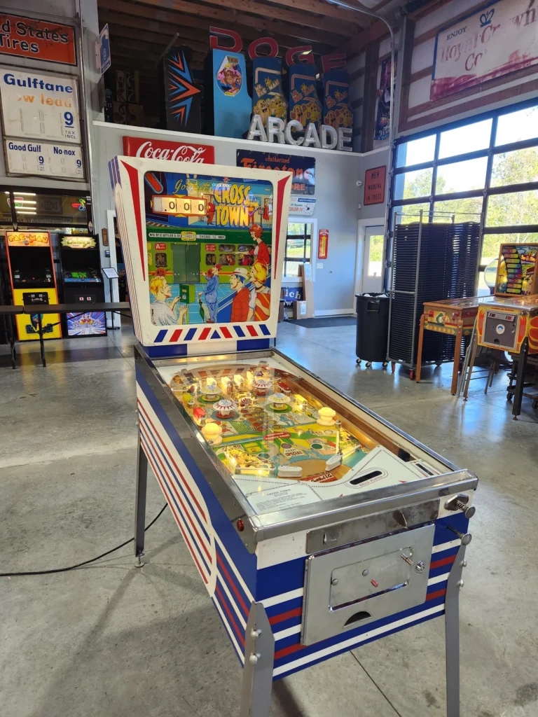 CROSS TOWN-1966 Gottlieb EM Pinball Machine | Refurbishedpinballshop.com
